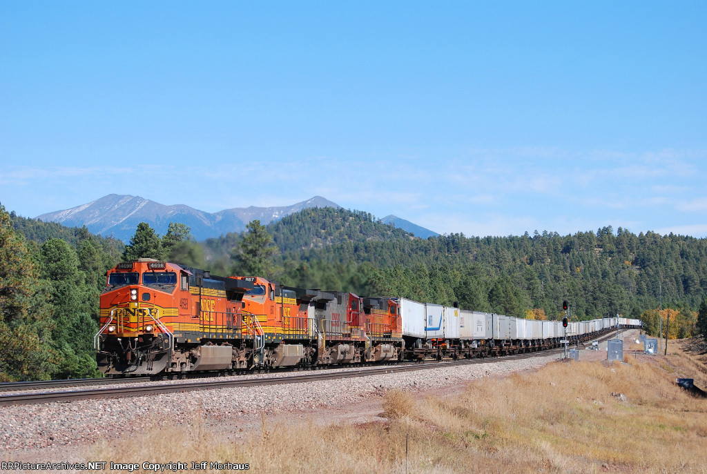 BNSF 4698